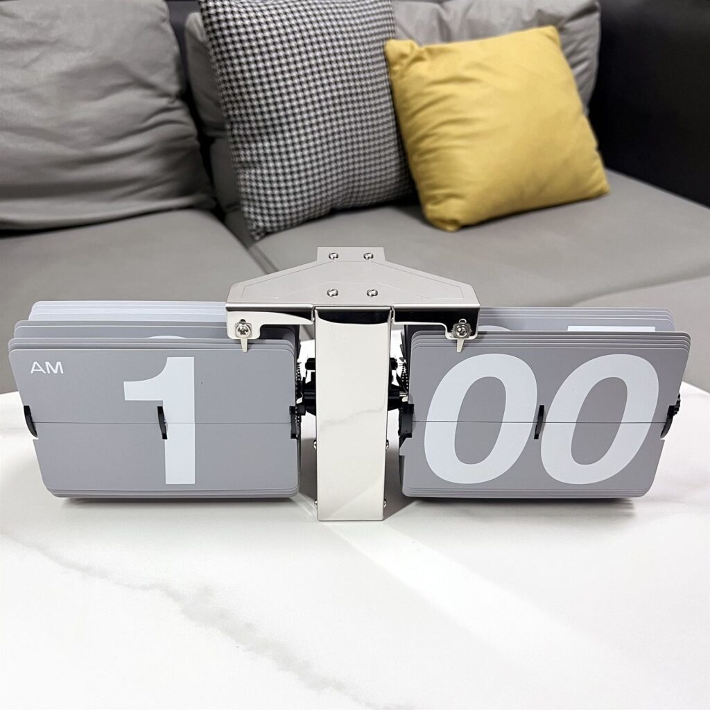 Đồng Hồ Để Bàn Flip Clock - Đồ Trang Trí Cho Nội Thất Hiện Đại